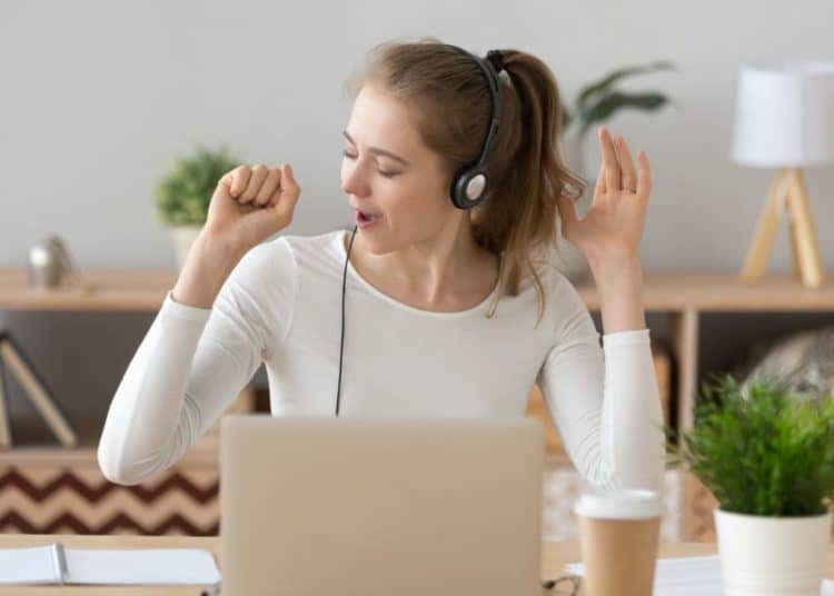 Free Singing Lessons - The Fordham Ram